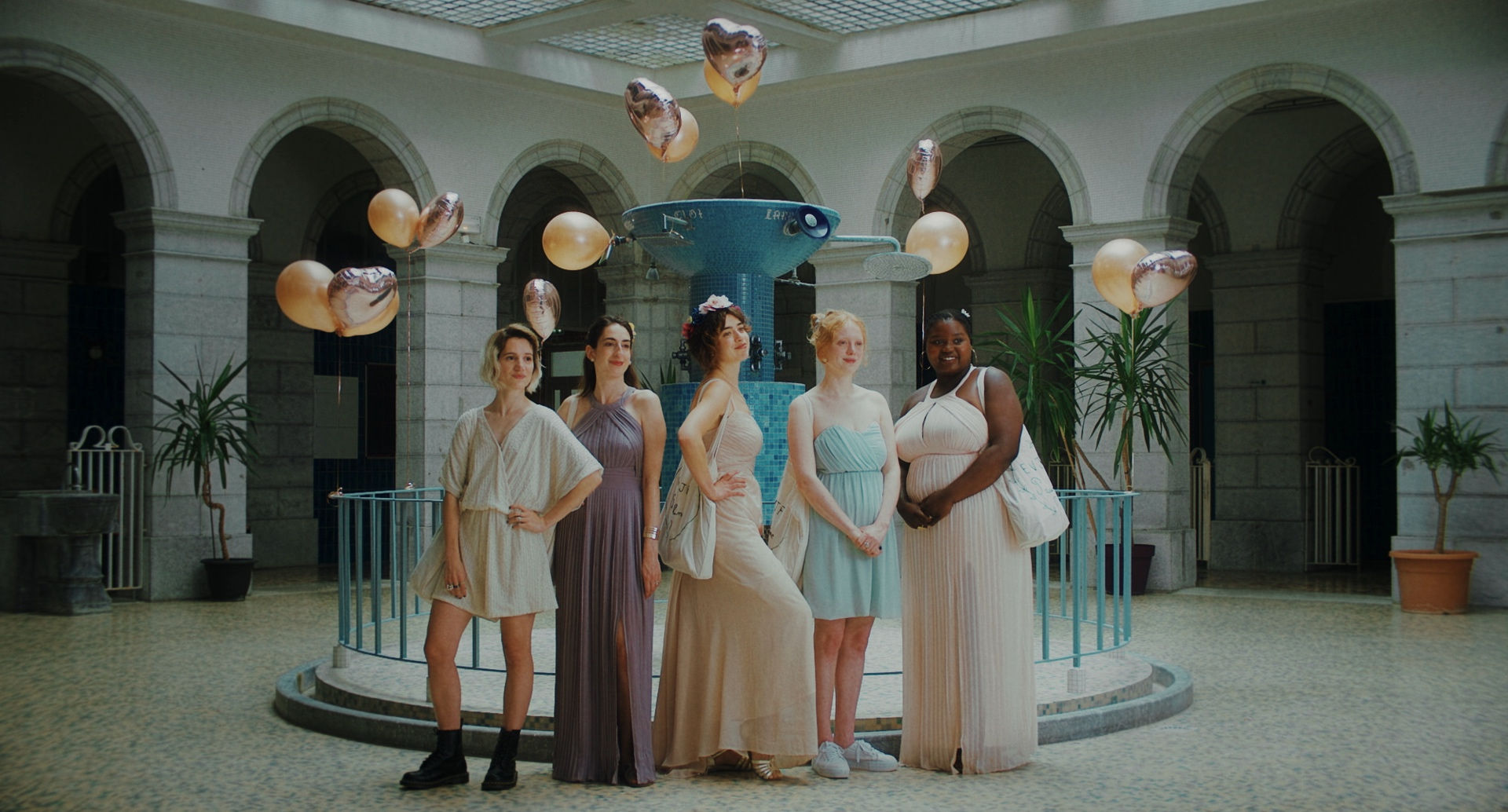 La Cabina 2022 : Deconstrucción de la mujer - Sofilm